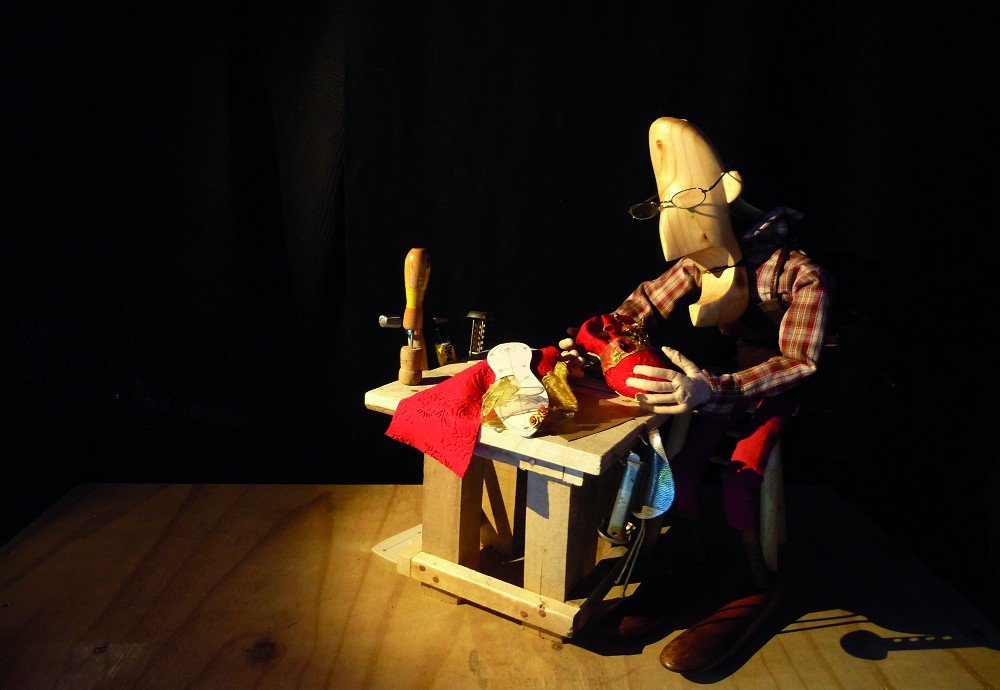 Elves and the Shoemaker Family Puppet Show