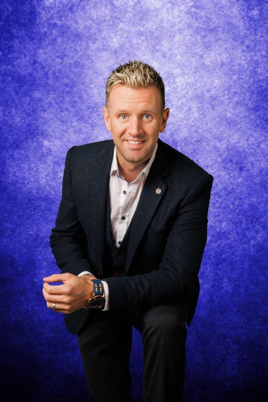 Mike Denver at Perth Concert Hall - Live Music from one of Ireland’s ...